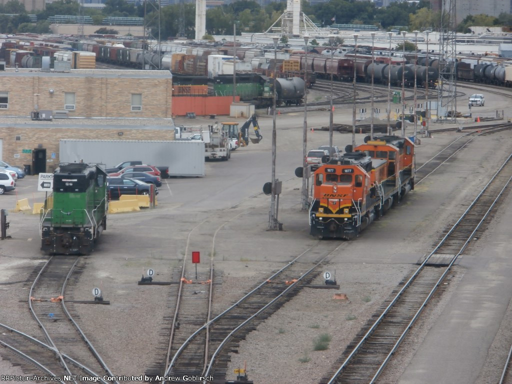 BNSF 1877, 258, 1785, 1987 & 1913